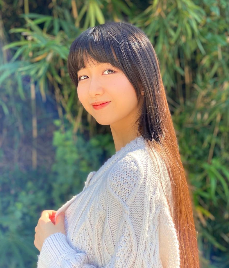 Cocomi、ショートヘアになった？？愛犬エトくんをむぎゅ〜 | 歌詞検索サイト【UtaTen】ふりがな付