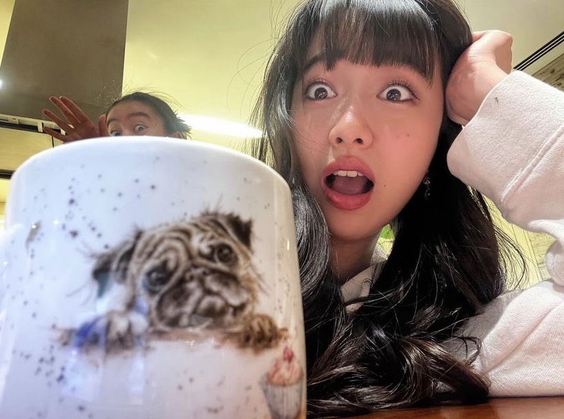 Cocomi、太ももに熱視線。ミニスカからのぞく生美脚にうっとり | 歌詞検索サイト【UtaTen】ふりがな付