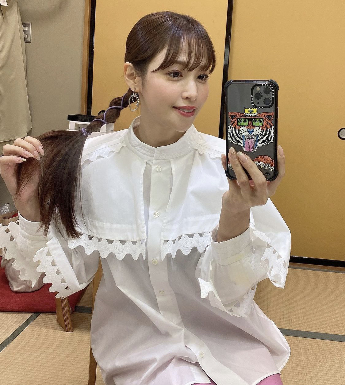 鷲見玲奈、TGCのMCお疲れ様！EXITの2人とスリーショットを公開 | 歌詞検索サイト【UtaTen】ふりがな付