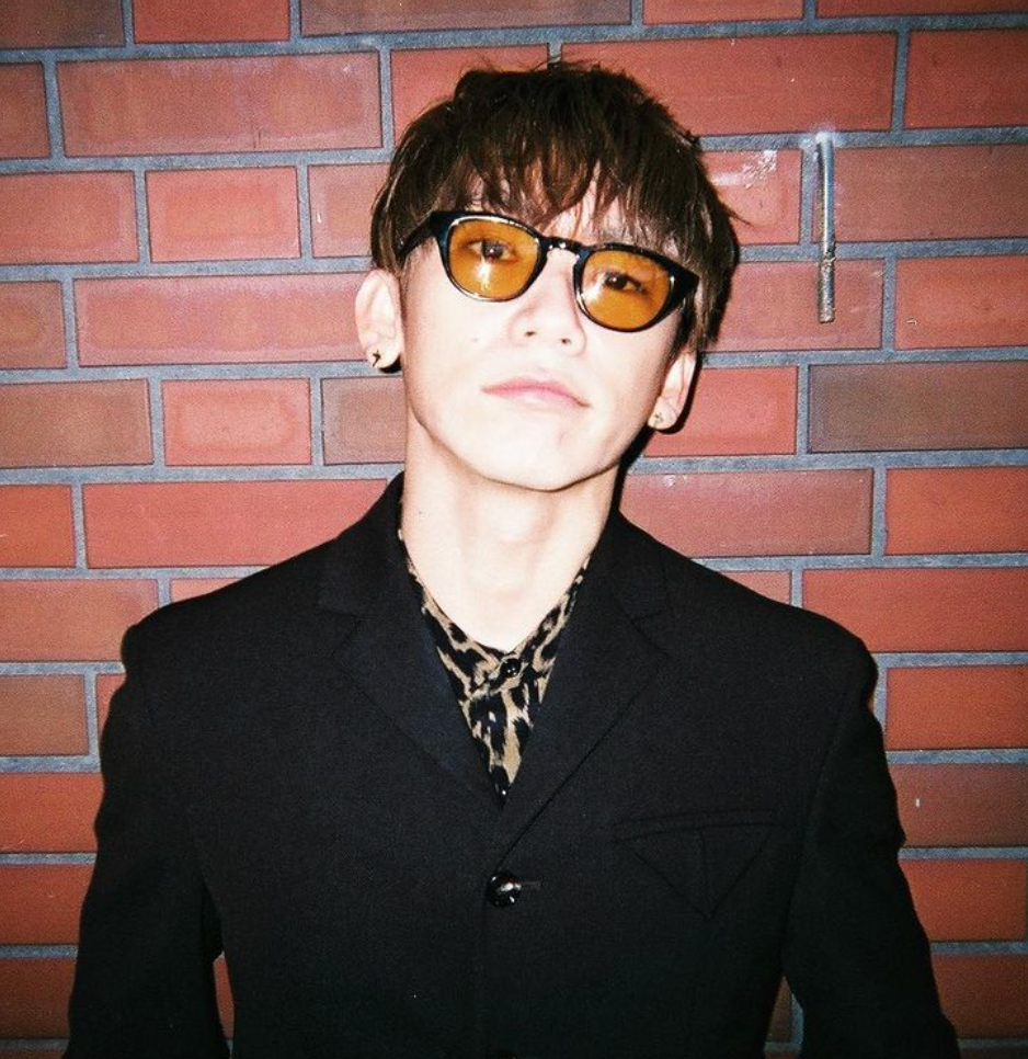 EXILE・NAOTO、EXILEの一番のファン！？参戦服で旗もってやる気満々！ | 歌詞検索サイト【UtaTen】ふりがな付