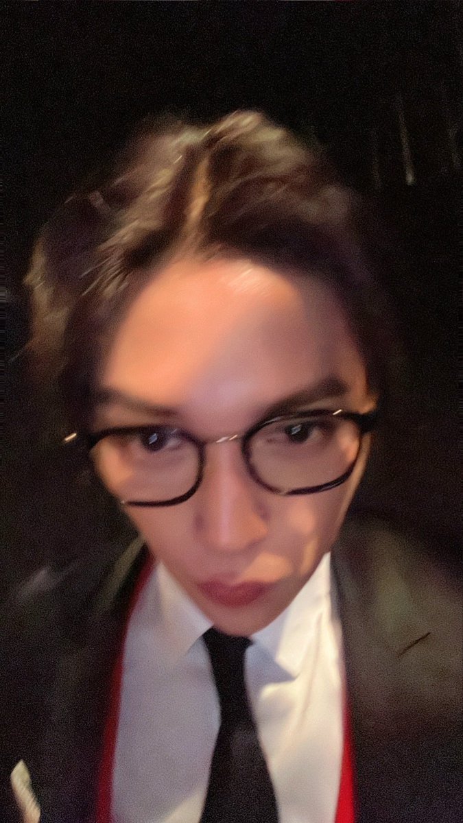 FANTASTICS・八木勇征、知的なメガネ姿にドキッ「脳内ポイズンベリー」初日にテンションMAX | 歌詞検索サイト【UtaTen】ふりがな付