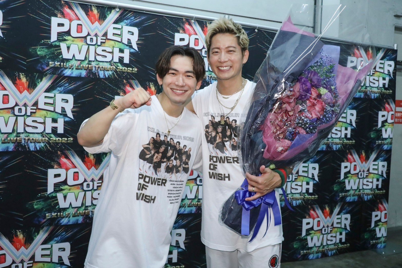 EXILE・NAOTO、ラストパフォーマンスの黒木啓司と激エモツーショット！愛溢れるメッセージに涙腺崩壊 | 歌詞検索サイト【UtaTen】ふりがな付