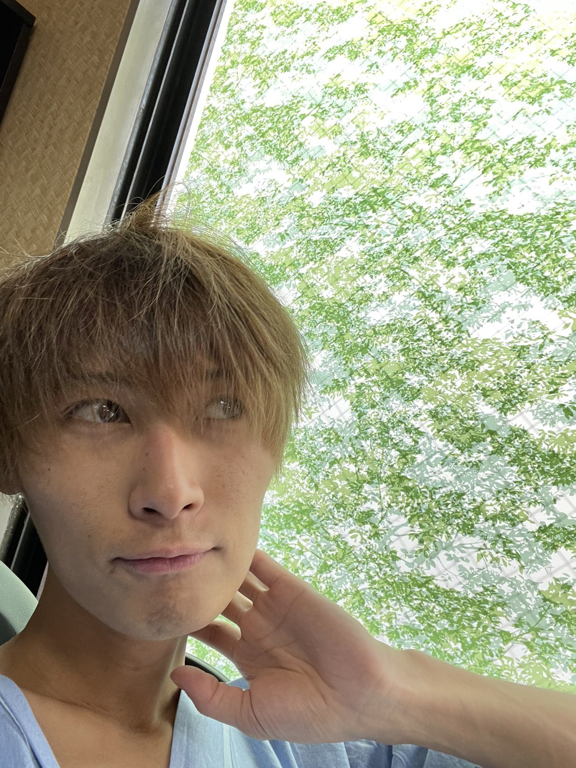 A.B.C-Z・橋本良亮、サウナ上がりの自然な姿を公開！番組での生歌披露に「緊張した」と綴る | 歌詞検索サイト【UtaTen】ふりがな付