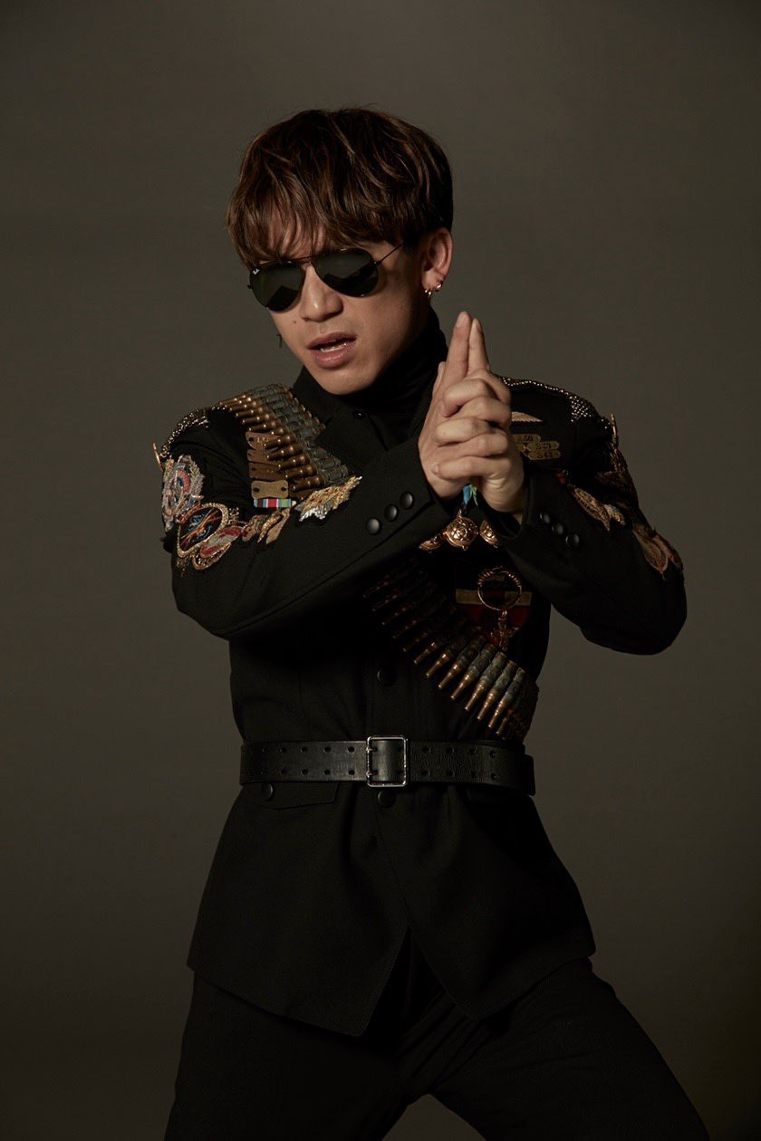 EXILE・NAOTO、ファンのハートを狙い撃ち？取っておきの秘蔵写真が渋カッコいい | 歌詞検索サイト【UtaTen】ふりがな付