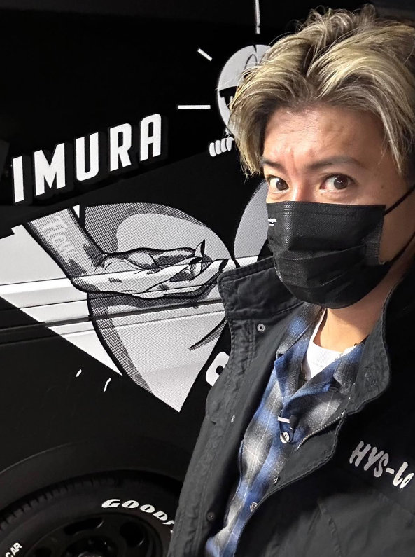 木村拓哉、「木村さ～～ん！」の撮影へ。ハイトーンヘアのクールな眼差しにドキドキ！ | 歌詞検索サイト【UtaTen】ふりがな付