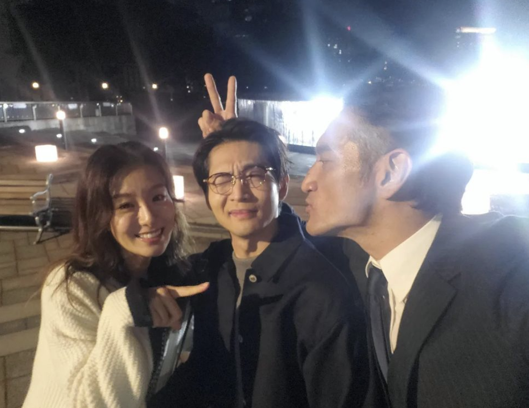 松下洸平、もてあそばれる？玄理＆谷田歩からお茶目なイタズラ「アトムの童」 | 歌詞検索サイト【UtaTen】ふりがな付