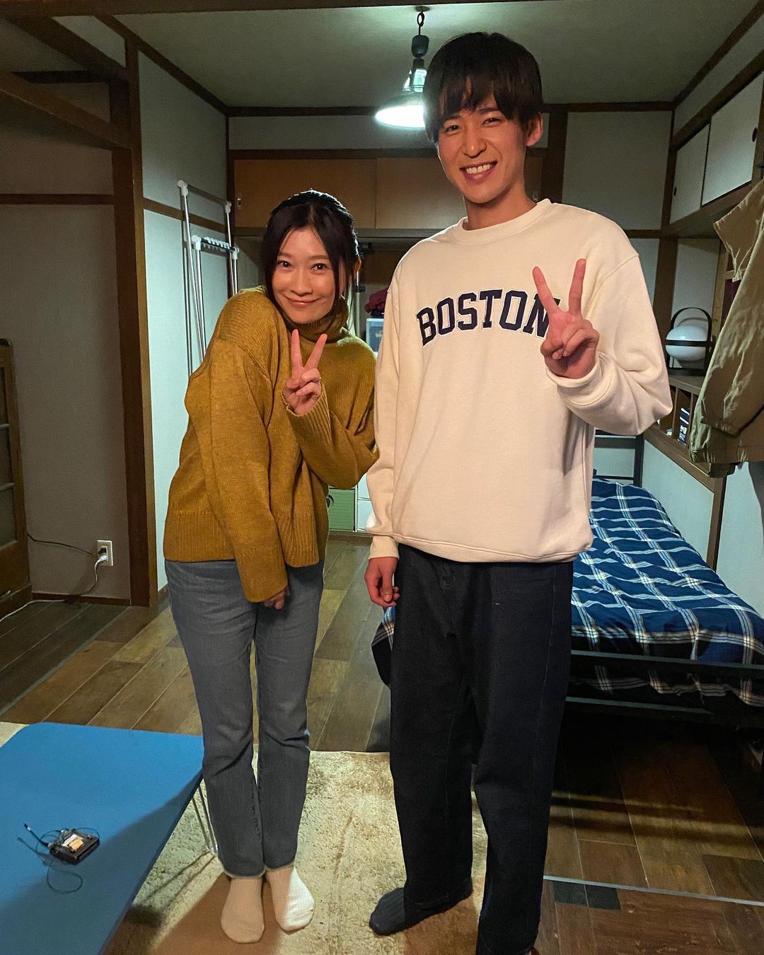 Snow Man・目黒蓮、母の前で見せるクシャっとした可愛い笑顔「silent」篠原涼子との素敵な親子ぶり | 歌詞検索サイト【UtaTen】ふりがな付