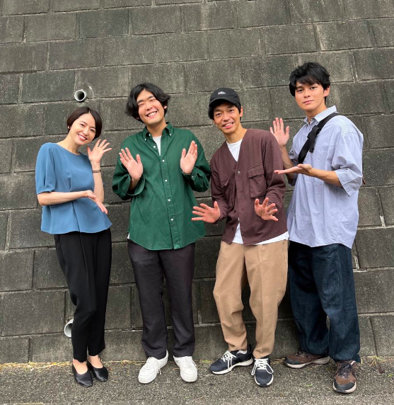 眞栄田郷敦、新ユニット誕生？長澤まさみ・STUTSらとリンクポーズが可愛い | 歌詞検索サイト【UtaTen】ふりがな付