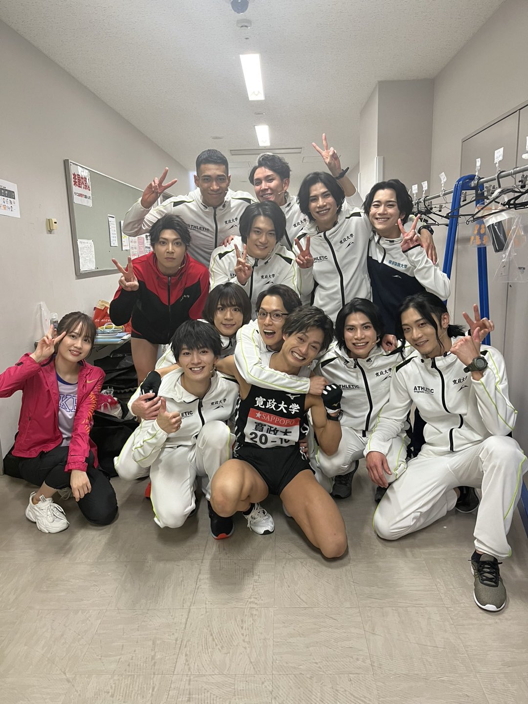 A.B.C-Z・塚田僚一、舞台「風が強く吹いている」を無事完走。仲間と駆け抜けた！ | 歌詞検索サイト【UtaTen】ふりがな付