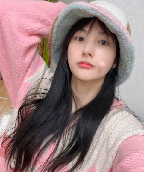 KARA・ギュリ、溢れ出る透明感！バブみ全開のリハ中の姿にキュンが止まらない | 歌詞検索サイト【UtaTen】ふりがな付