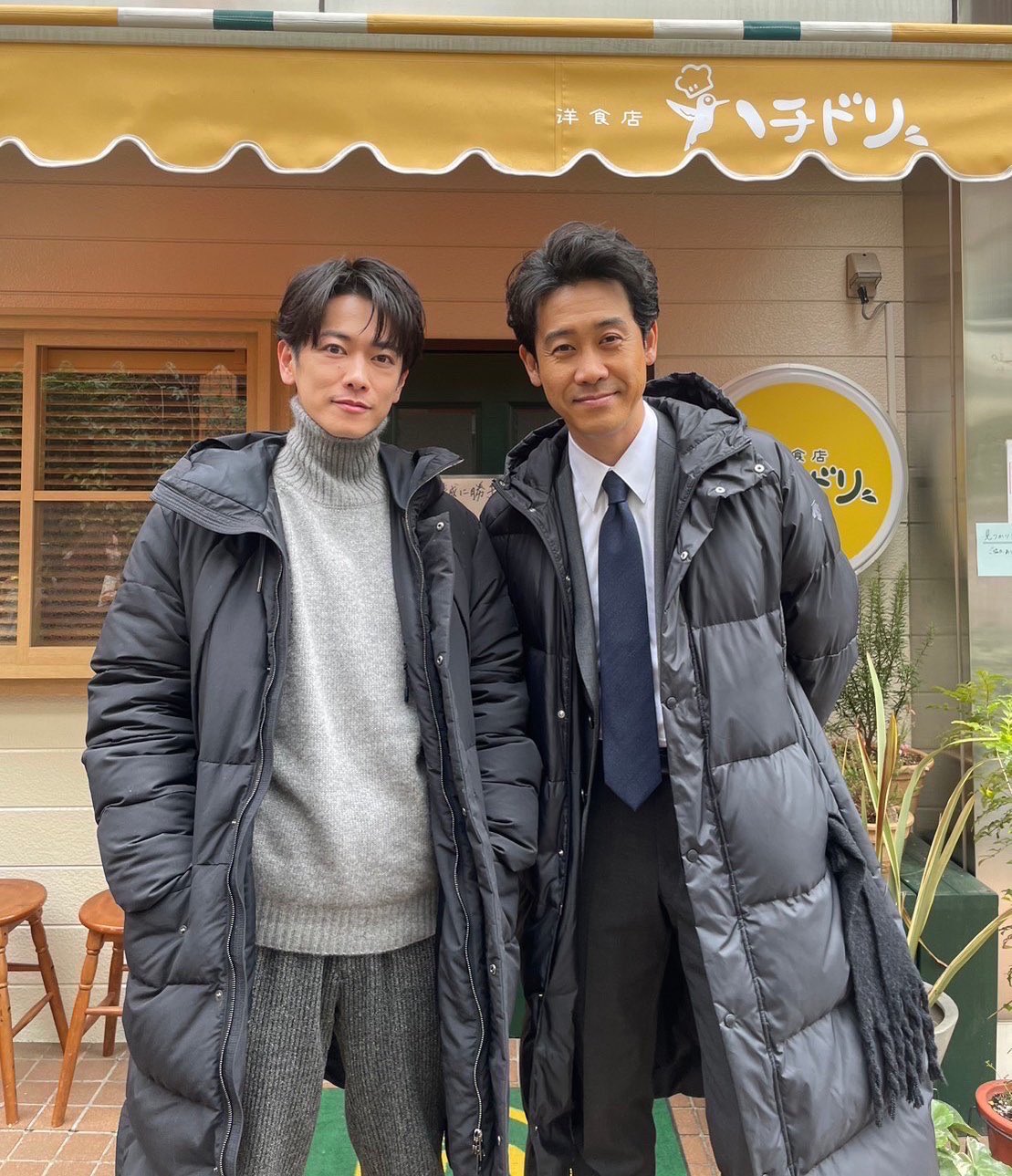 佐藤健、大泉洋と奇跡のオフショット「100万回言えばよかった」カメオ出演に期待？ | 歌詞検索サイト【UtaTen】ふりがな付