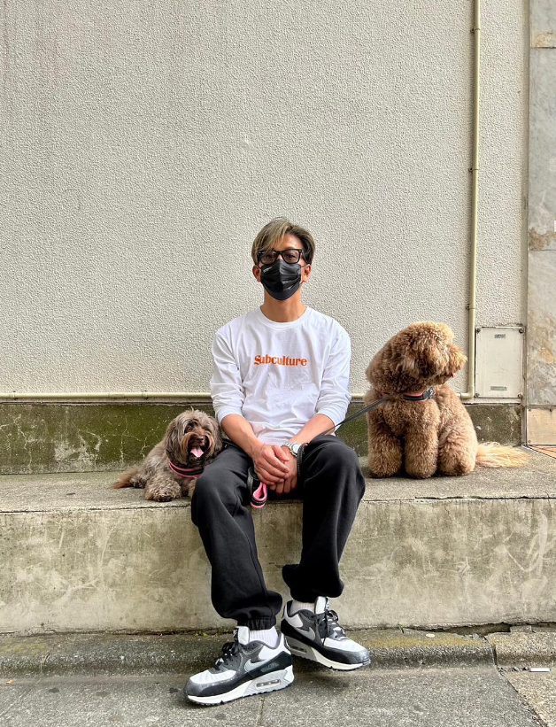 木村拓哉、汗ばむ陽気の中9500歩の”さんさん”へ。ジャスミンやツツジに癒されご満悦！ | 歌詞検索サイト【UtaTen】ふりがな付