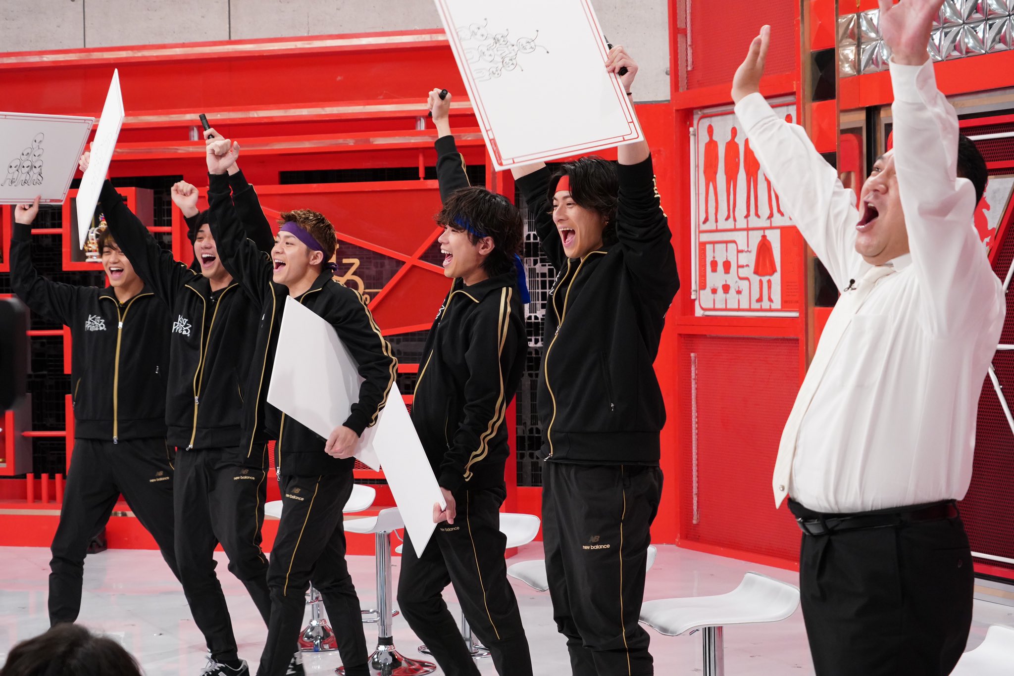 キンプリ、「絵伝言チャレンジ」奇跡の大成功！5人揃って歓喜のバンザイが愛おしすぎる | 歌詞検索サイト【UtaTen】ふりがな付