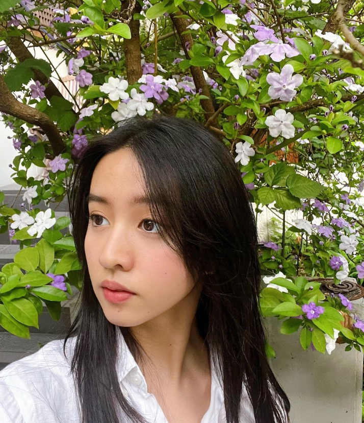 Koki、思わず見惚れる洗練された美しさ。白シャツが似合う大人な表情にうっとり | 歌詞検索サイト【UtaTen】ふりがな付