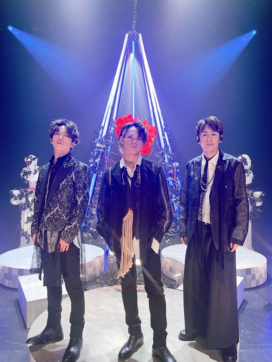 KAT-TUN・上田竜也、亀梨和也＆中丸雄一と完璧なビジュでファン悩殺！ | 歌詞検索サイト【UtaTen】ふりがな付