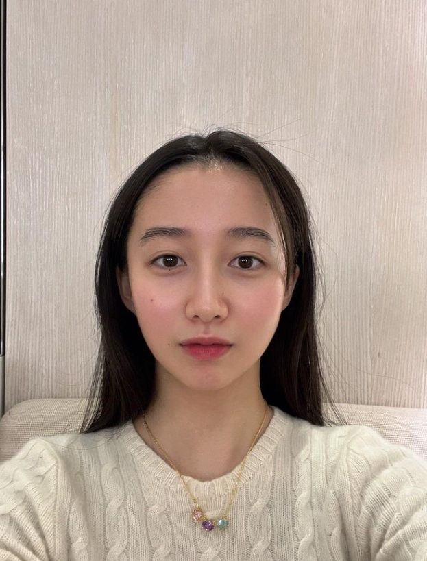 Cocomi、フェイススパに感動！つやつやお肌のすっぴんショットがレベチな美しさ | 歌詞検索サイト【UtaTen】ふりがな付