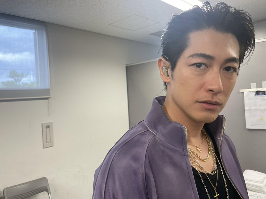 ディーン・フジオカ、緊張感漂う表情も美がダダ漏れ！「ファンタジー・オン・アイス 2023 in NIIGATA」でスケーターと共演 | 歌詞検索サイト【UtaTen】ふりがな付