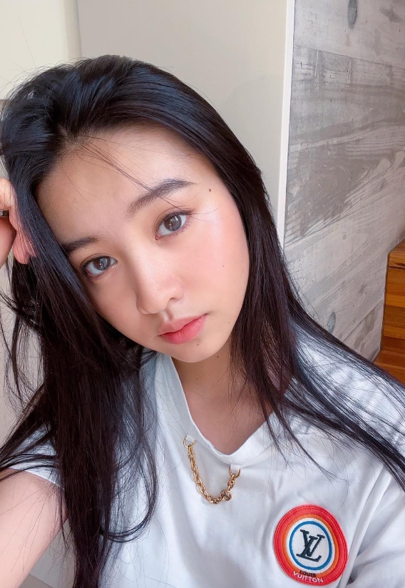 Koki、夕陽のようなカラコンがお似合い！吸い込まれそうな瞳にドキドキが止まらない | 歌詞検索サイト【UtaTen】ふりがな付