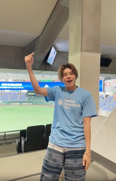 BE:FIRST・LEO、優しいニコニコ笑顔で癒しオーラ拡散！東京ドームでBBBチャレンジ | 歌詞検索サイト【UtaTen】ふりがな付