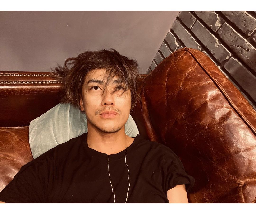 赤西仁、時差ボケしててもワイルドなカッコよさダダ漏れ！時差ボケシリーズ化希望の声も？ | 歌詞検索サイト【UtaTen】ふりがな付