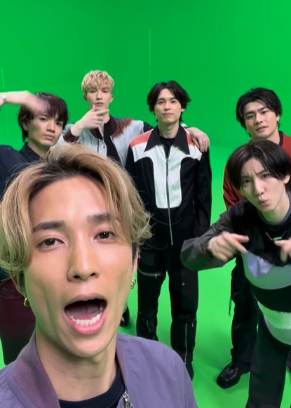 SixTONES、いつものわちゃわちゃ感で11thシングル「CREAK」リリースを動画で報告 | 歌詞検索サイト【UtaTen】ふりがな付