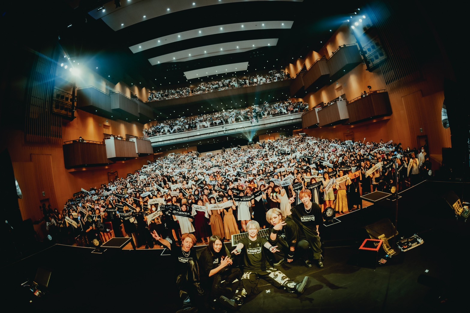 SuG、39日間限定復活を完走！ツアードキュメントBlu-rayの発売も。 | 歌詞検索サイト【UtaTen】ふりがな付