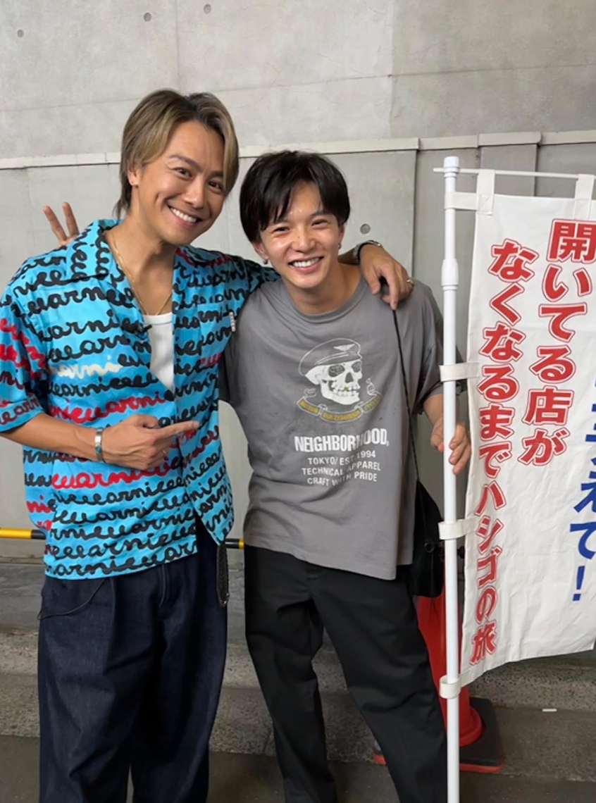 EXILE・TAKAHIRO&佐藤大樹、仲良しが溢れてる！肩組み笑顔が止まらない！ | 歌詞検索サイト【UtaTen】ふりがな付