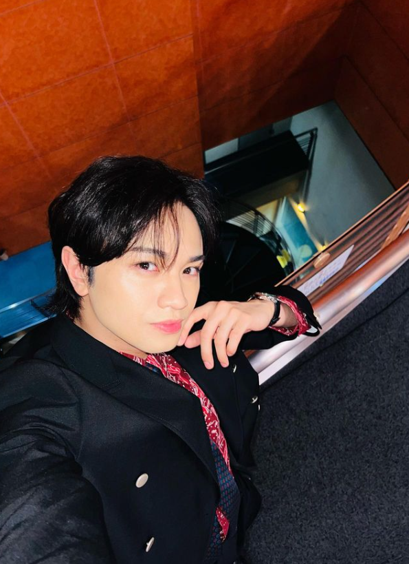 Sexy Zone・中島健人、CDTVで「アイドルしてきた」セクシー過ぎる微笑みにキュンキュン！ | 歌詞検索サイト【UtaTen】ふりがな付