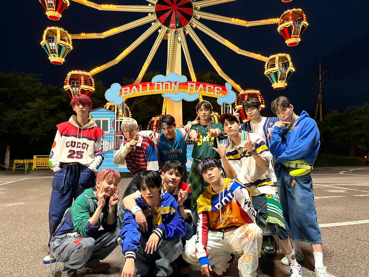 JO1、カラフル衣装でビジュ映えまくり！アルバム「EQUINOX」1位獲得でファンに感謝 | 歌詞検索サイト【UtaTen】ふりがな付