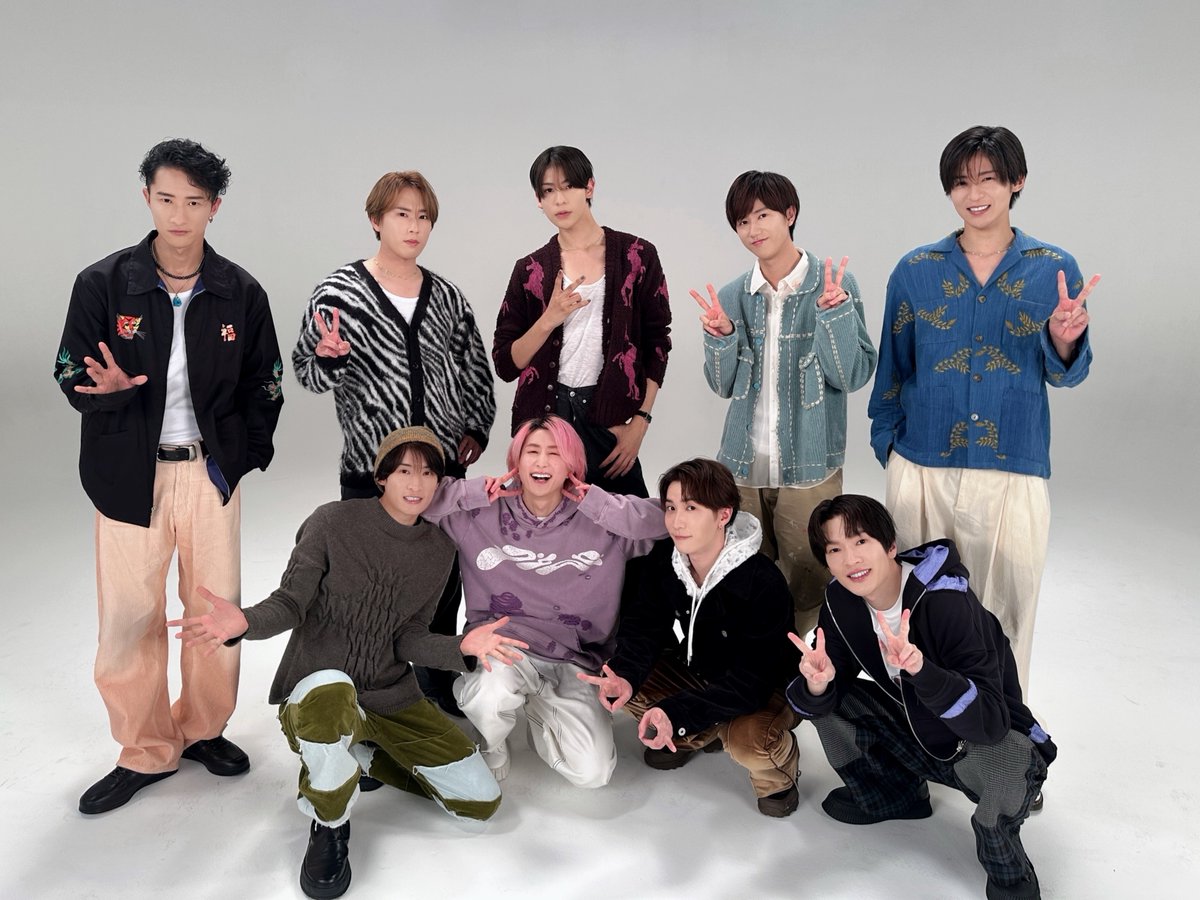 Snow Man、とっさのポーズも9人らしさ満点！ポーズも笑顔も愛おしい | 歌詞検索サイト【UtaTen】ふりがな付