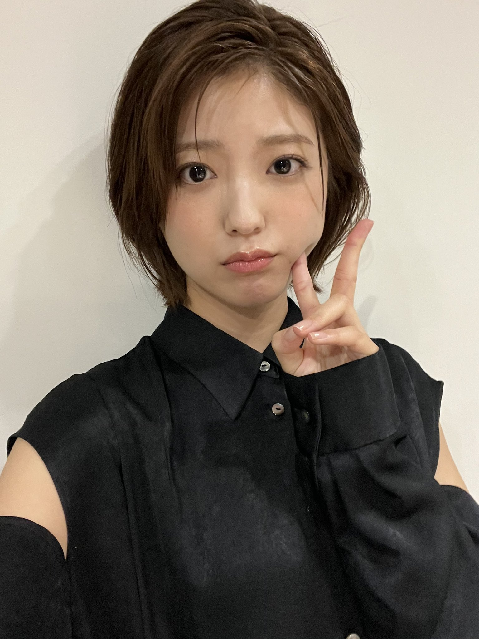 工藤美桜、ウインクした表情にキュンが止まらない！トークイベントのキュートなオフショットを投稿 | 歌詞検索サイト【UtaTen】ふりがな付