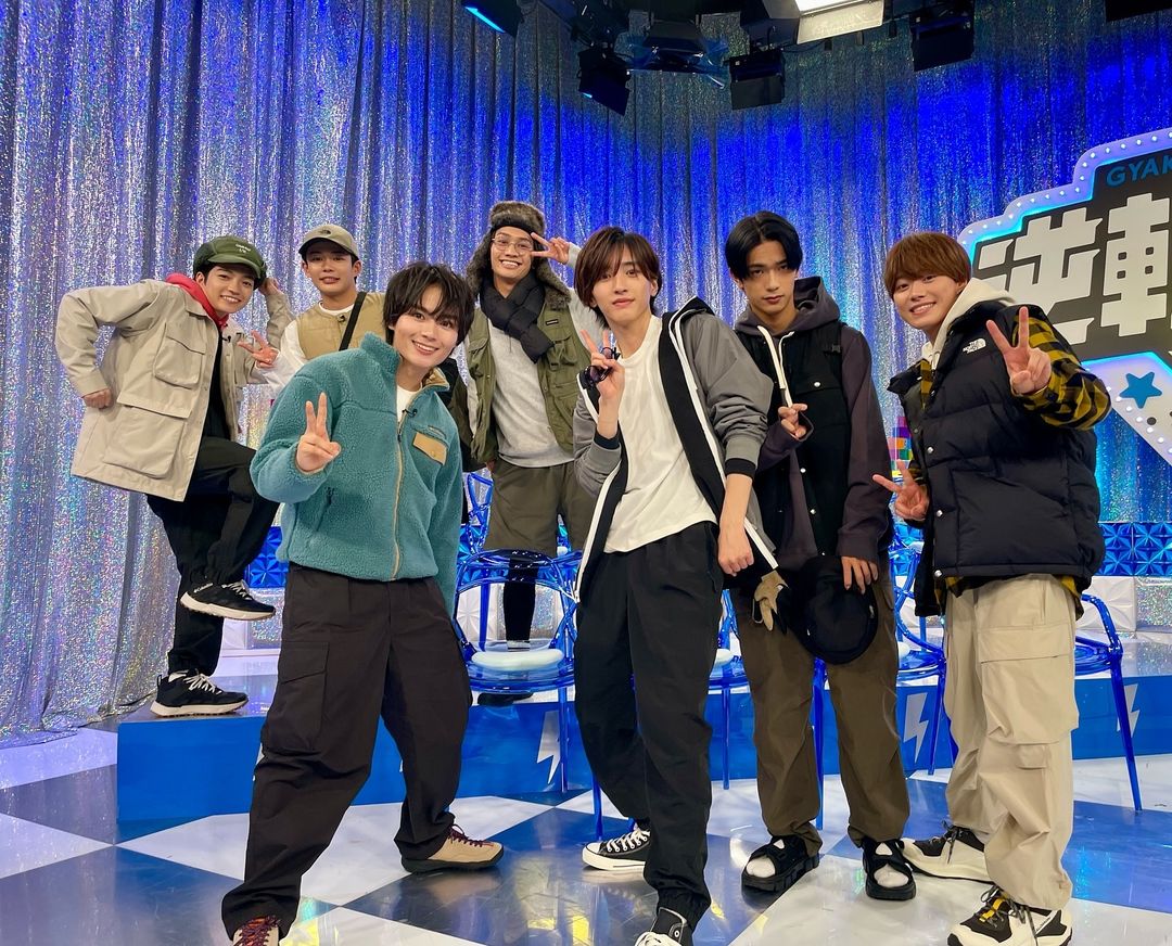 なにわ男子・アウトドアルックも爆イケ！「逆転男子」キャンプコーデで対決 | 歌詞検索サイト【UtaTen】ふりがな付