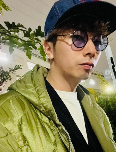 A.B.C-Z・河合郁人、新幹線で「名古屋に行ってきます！」車内で撮ったさり気ない1枚も爆イケ！ | 歌詞検索サイト【UtaTen】ふりがな付