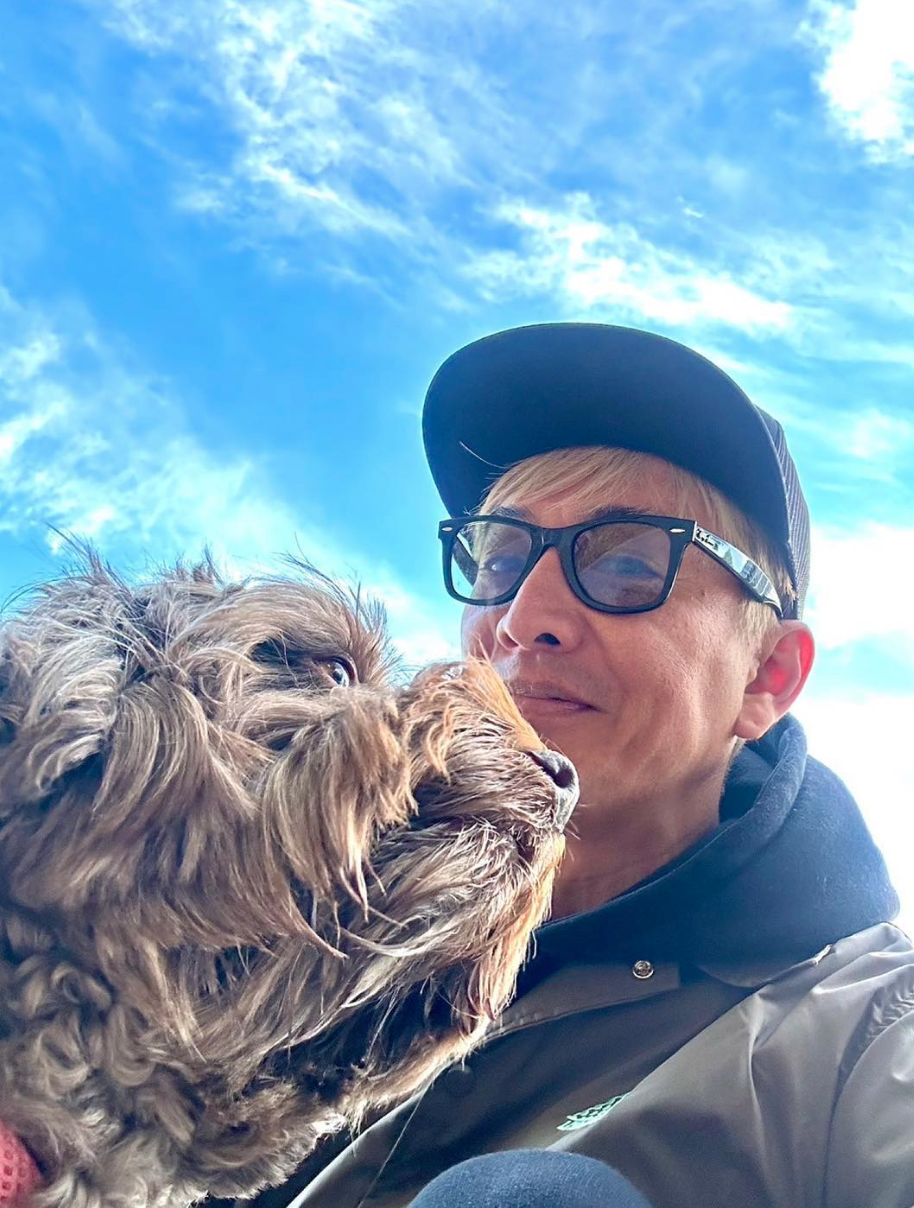 木村拓哉、ニヤリ顔にキュン！アムちゃんとのラブラブショット。 | 歌詞検索サイト【UtaTen】ふりがな付