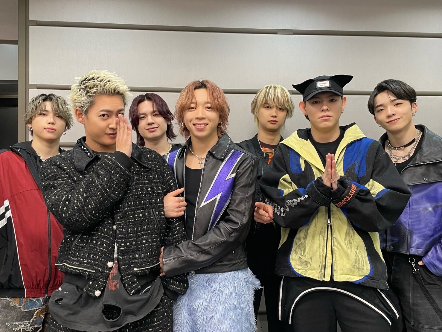 BE:FIRST、本番直前の仲良し感あふれる7人「CDTV」でスペシャルメドレーを披露 | 歌詞検索サイト【UtaTen】ふりがな付