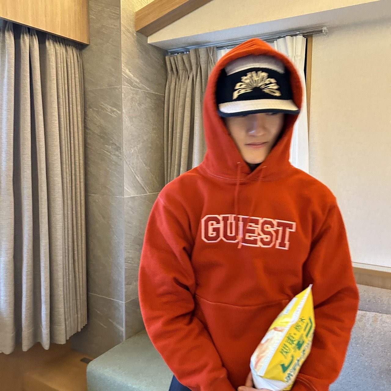 INI・田島将吾、レモンのポテチがお気に入り？お茶目さ全開のオフモードにほっこり | 歌詞検索サイト【UtaTen】ふりがな付