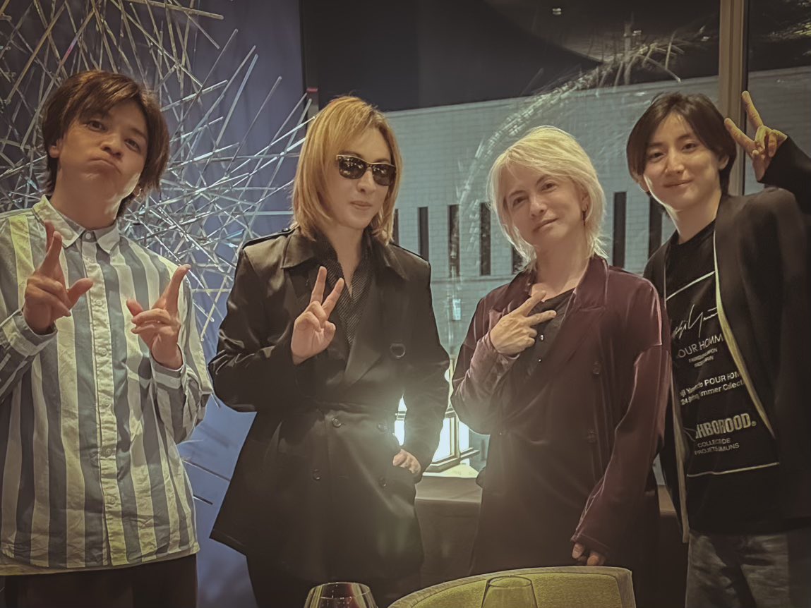 SixTONES・京本大我、YOSHIKI&HYDE&生田斗真と伝説の忘年会が実現！絵面強すぎで眩しい4人 | 歌詞検索サイト【UtaTen】ふりがな付