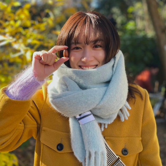 永野芽郁、ドングリ発見で天使の笑顔が満開!「君が心をくれたから」撮影合間もキュートな雨ちゃん 歌詞検索サイト【utaten】ふりがな付