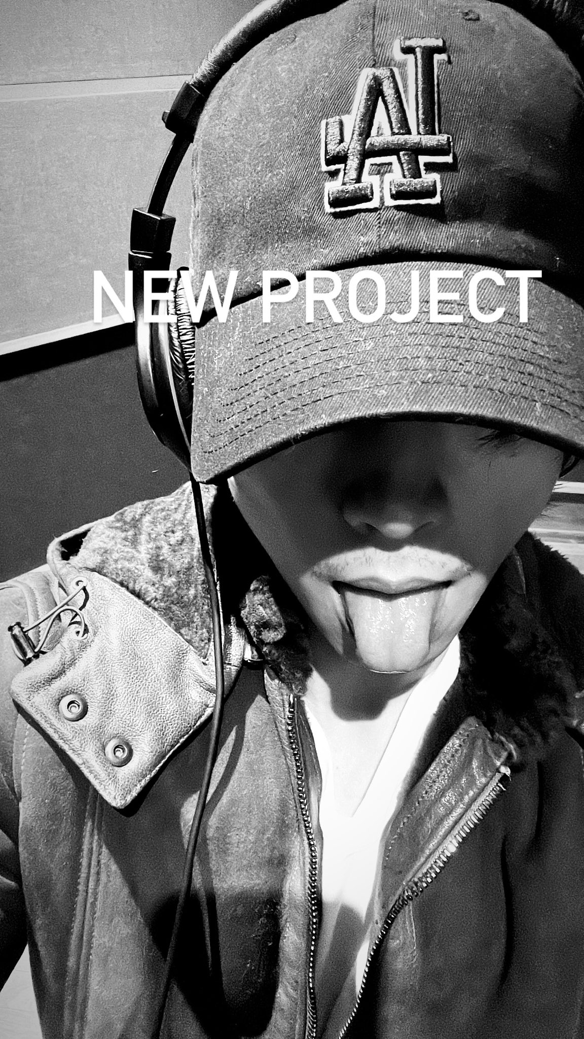 山下智久、治安悪めな爆イケ顔！NEW PROJECT進行中で「わくわくしております」 | 歌詞検索サイト【UtaTen】ふりがな付