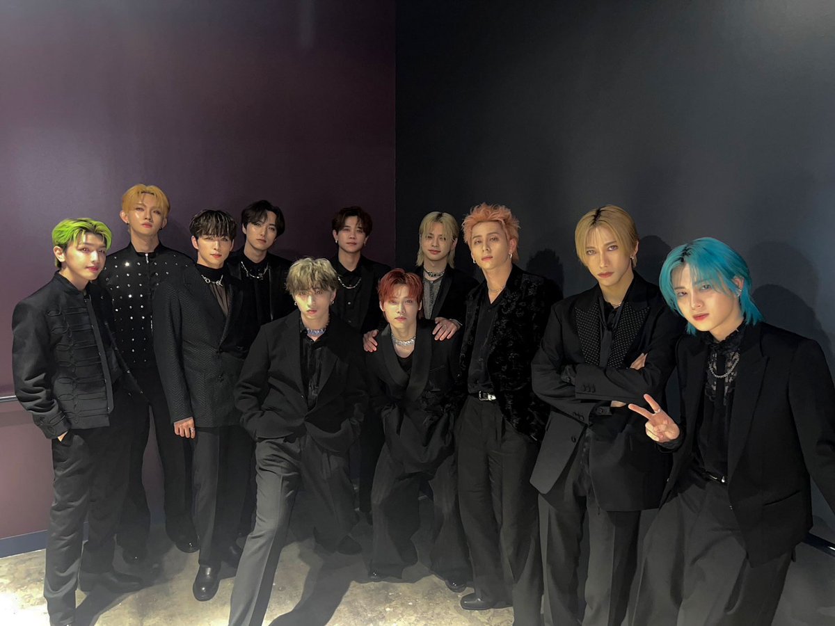 INI、フォーマルな黒衣装姿が最強！「ASEA 2024」レッドカーペットに登場！ | 歌詞検索サイト【UtaTen】ふりがな付