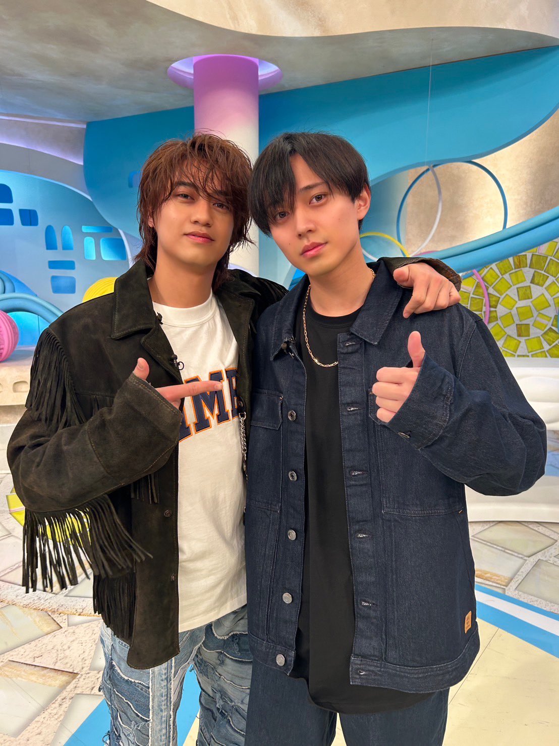 キンプリ、「ZIP！」出演でクールな肩組みショット！朝でも変わらぬ爽やかビジュにキュン | 歌詞検索サイト【UtaTen】ふりがな付