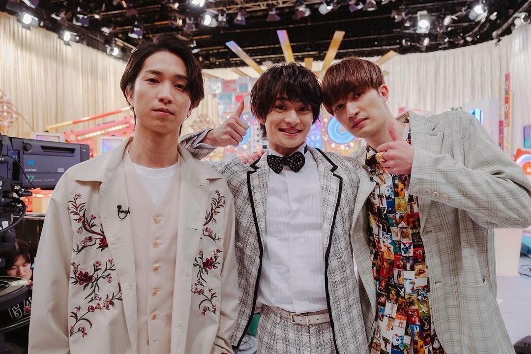 SixTONES・ジェシー&田中樹、絶妙な真顔も最強！「ハマダ歌謡祭」で浮所飛貴と共演 | 歌詞検索サイト【UtaTen】ふりがな付