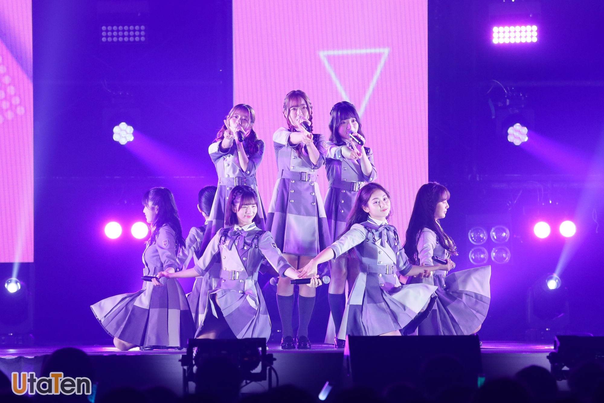 【ライブレポート】GIGA•GIGA SONIC@幕張メッセ ギガギガステージライブレポ！(1/4) | 歌詞検索サイト【UtaTen】ふりがな付