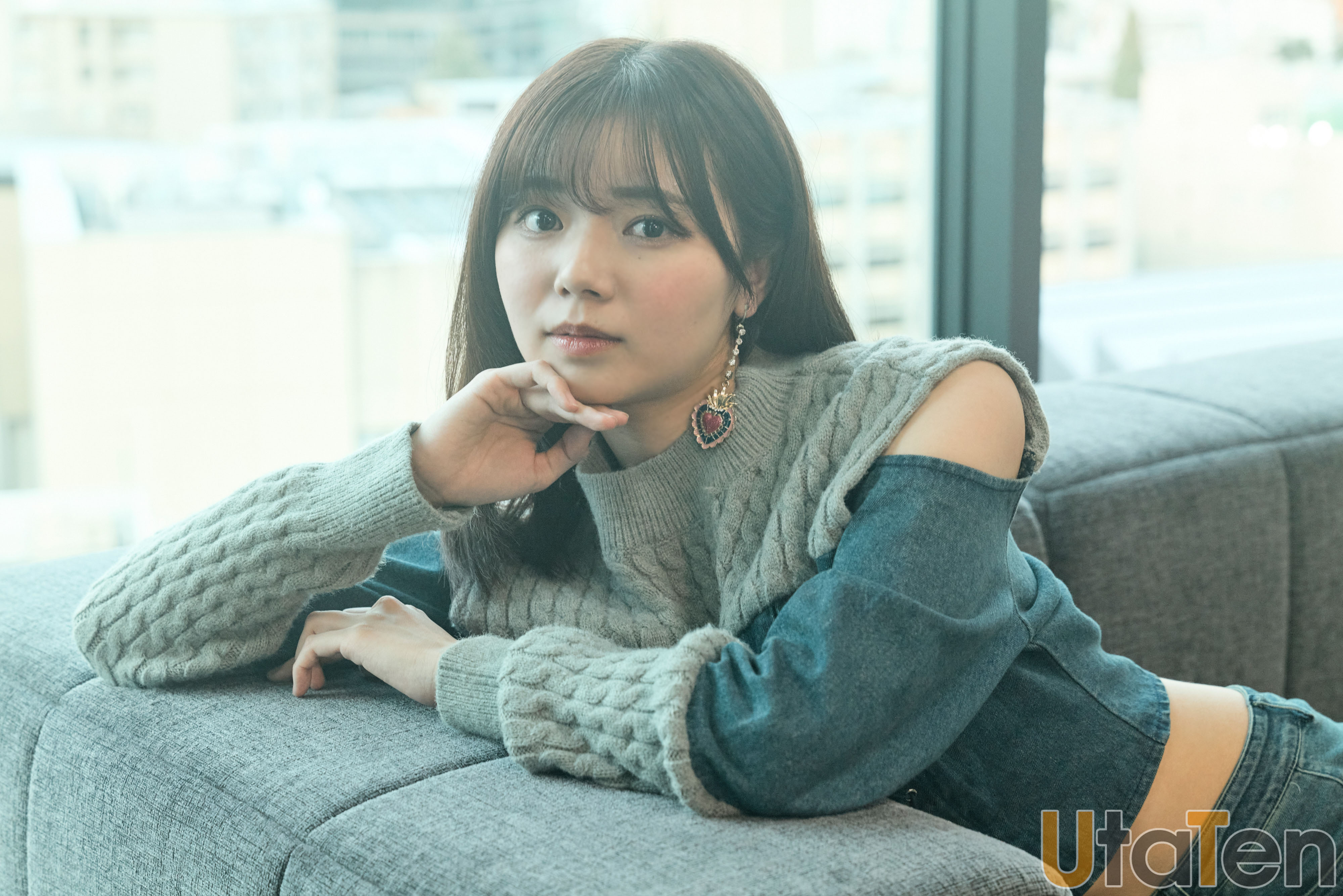 【インタビュー】浜浦彩乃がソロデビュー作「HGL」をリリース。彼女が歩んだ軌跡を辿り、本作の魅力、アーティスト・浜浦彩乃の素顔に迫る。 | 歌詞検索サイト【UtaTen】ふりがな付